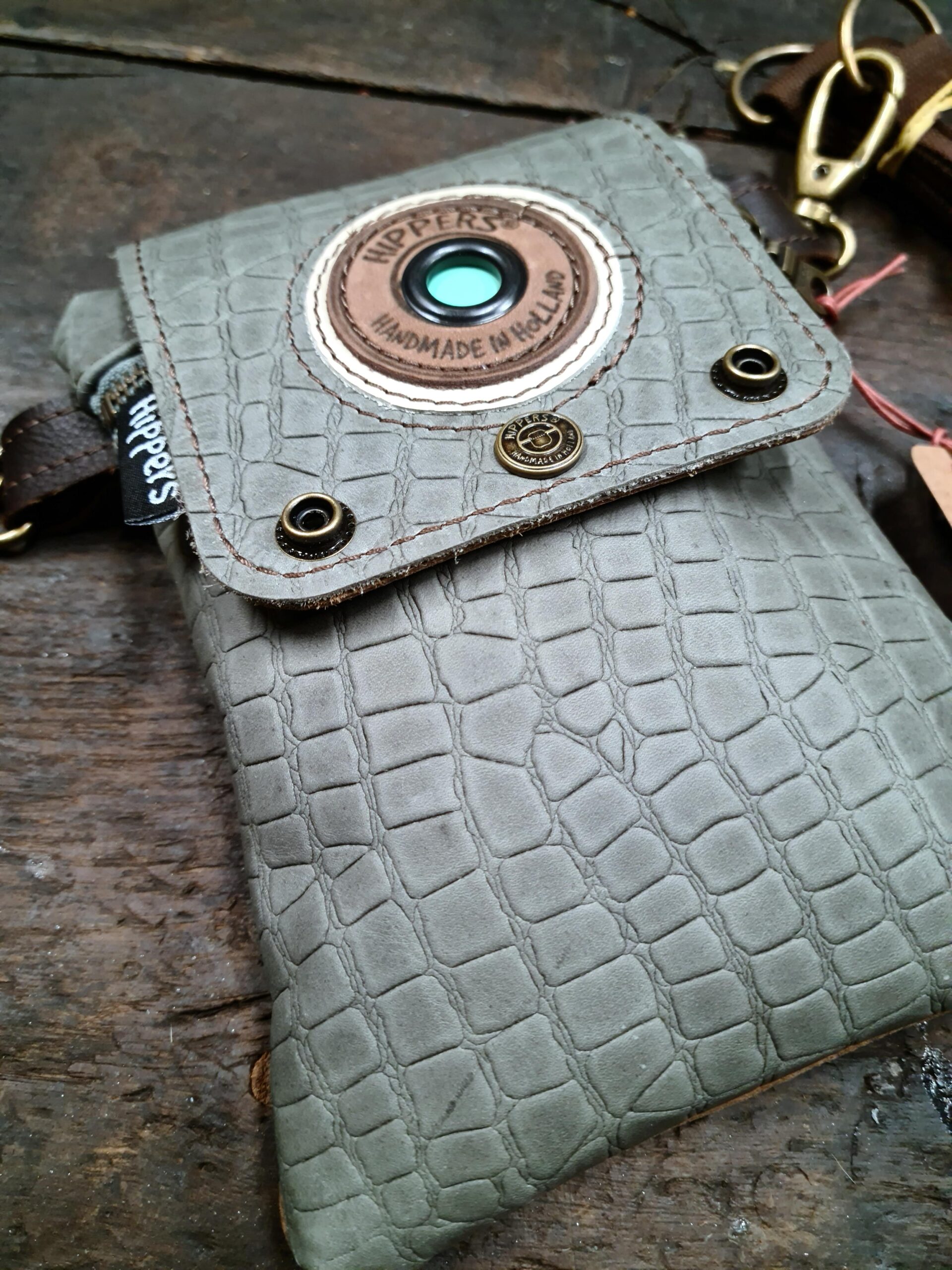 Dubbele heuptas grijsgroen croco/ bruin since 2011 - Hippers